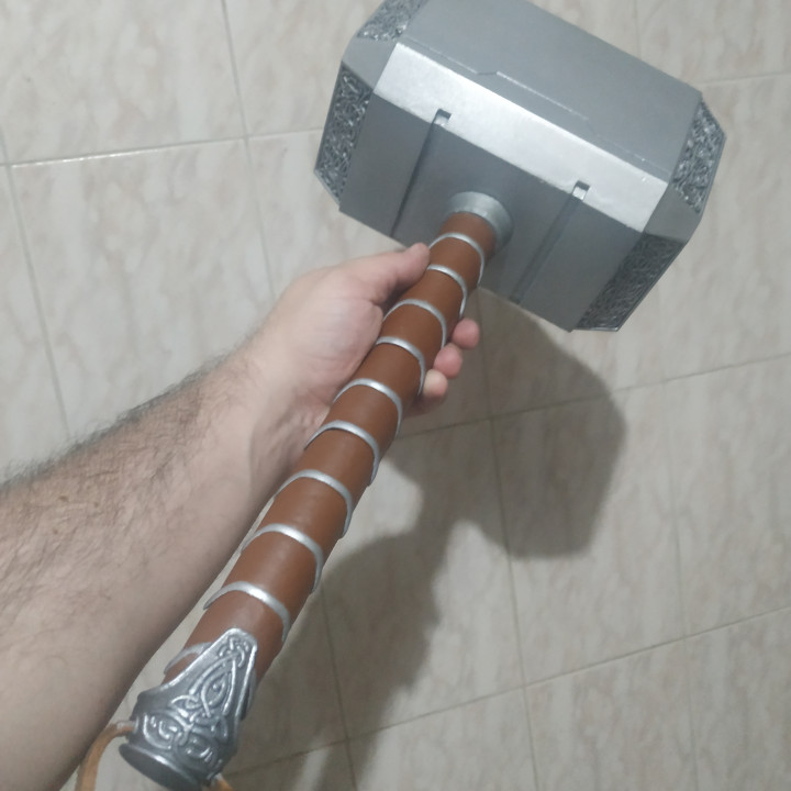 3D Printable Mjolnir accurate to Thor Ragnarok and Endgame by Leandro ...