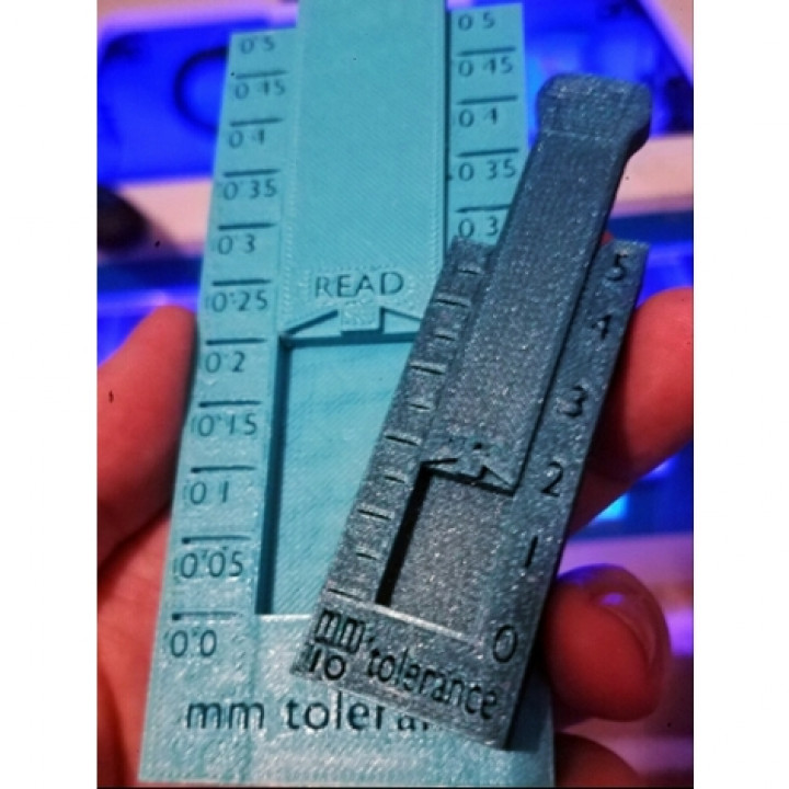 3D Printable Sliding Tolerance Test by Julie G