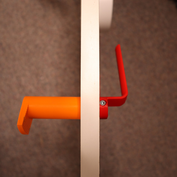 3D Printable Portable air conditioner latch by Antalz