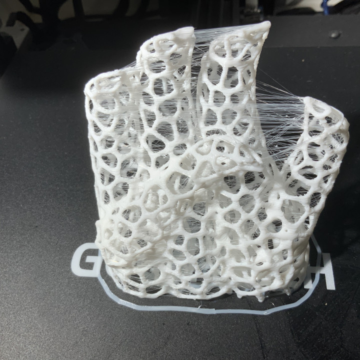 3D Printable Right Hand Voronoi by MOSF