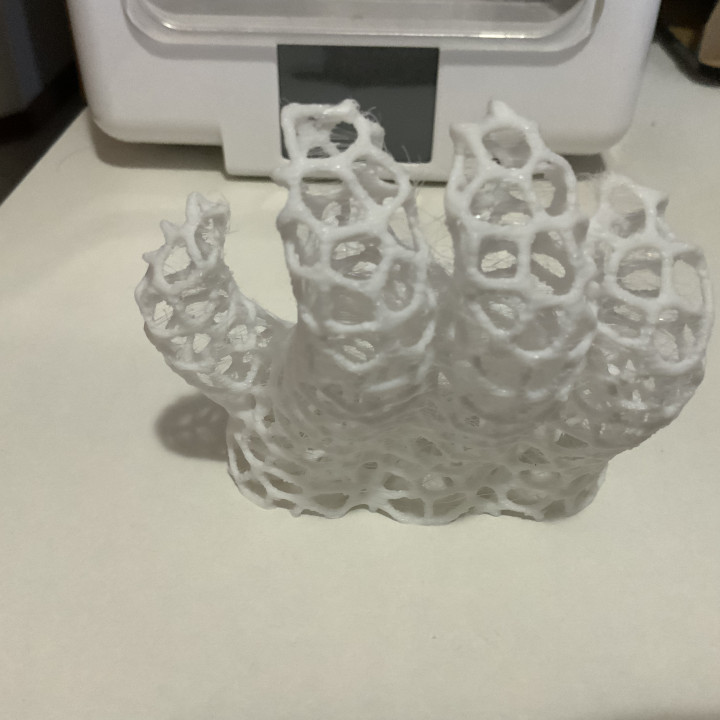3D Printable Right Hand Voronoi by MOSF