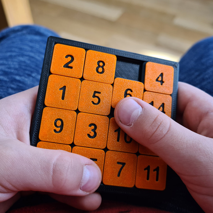 3D Printable 15 Tile Puzzle by Alexandru Lamba