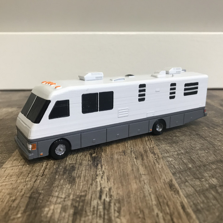 3D Printable 90s Pace Arrow Motorhome 1/64 Scale by Build It Better