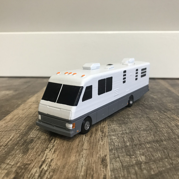 3D Printable 90s Pace Arrow Motorhome 1/64 Scale by Build It Better