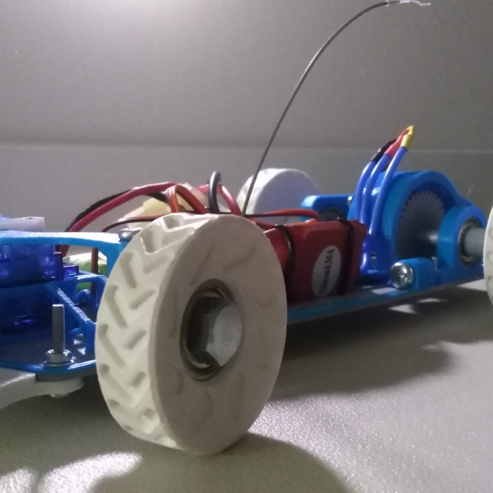 3D Printable Open RC Car V3 - Chassis by Creative Electronics