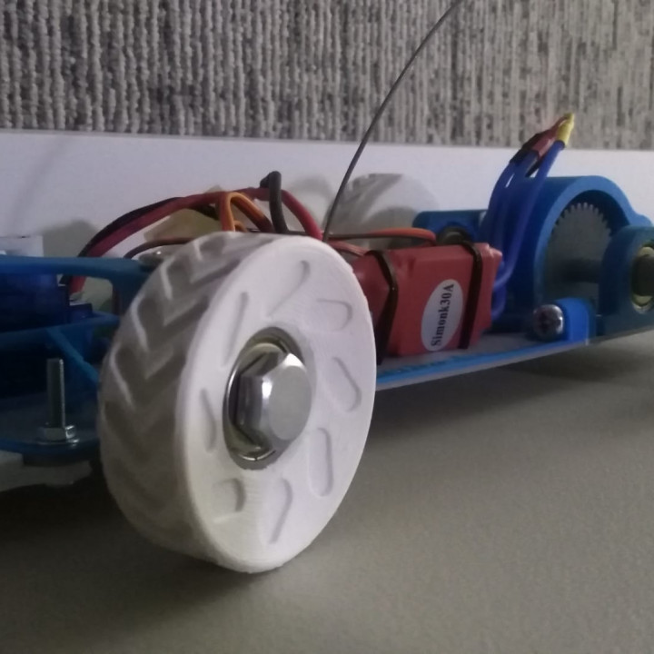 3D Printable Open RC Car V3 - Chassis by Creative Electronics