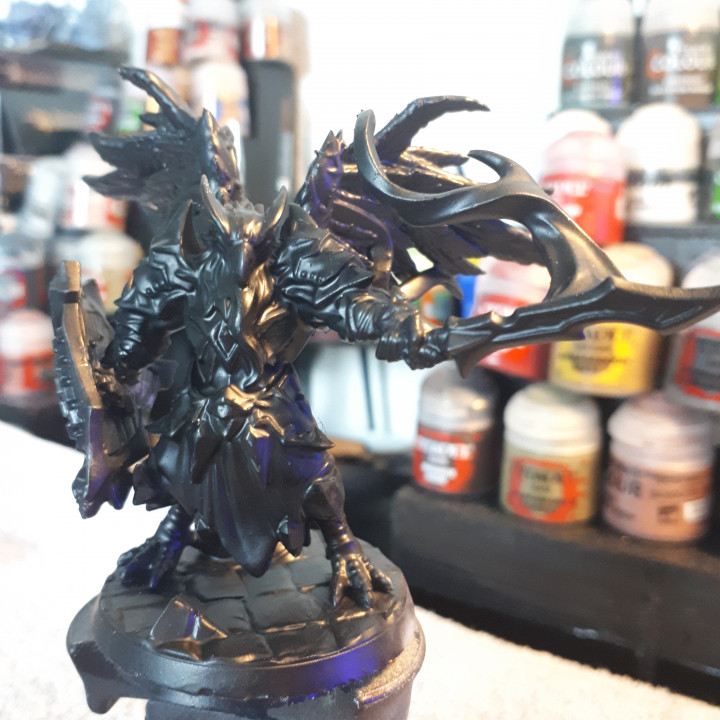 3D Print of Eye-Cult Gryphkin (Presupported) by alexanderschonenberg