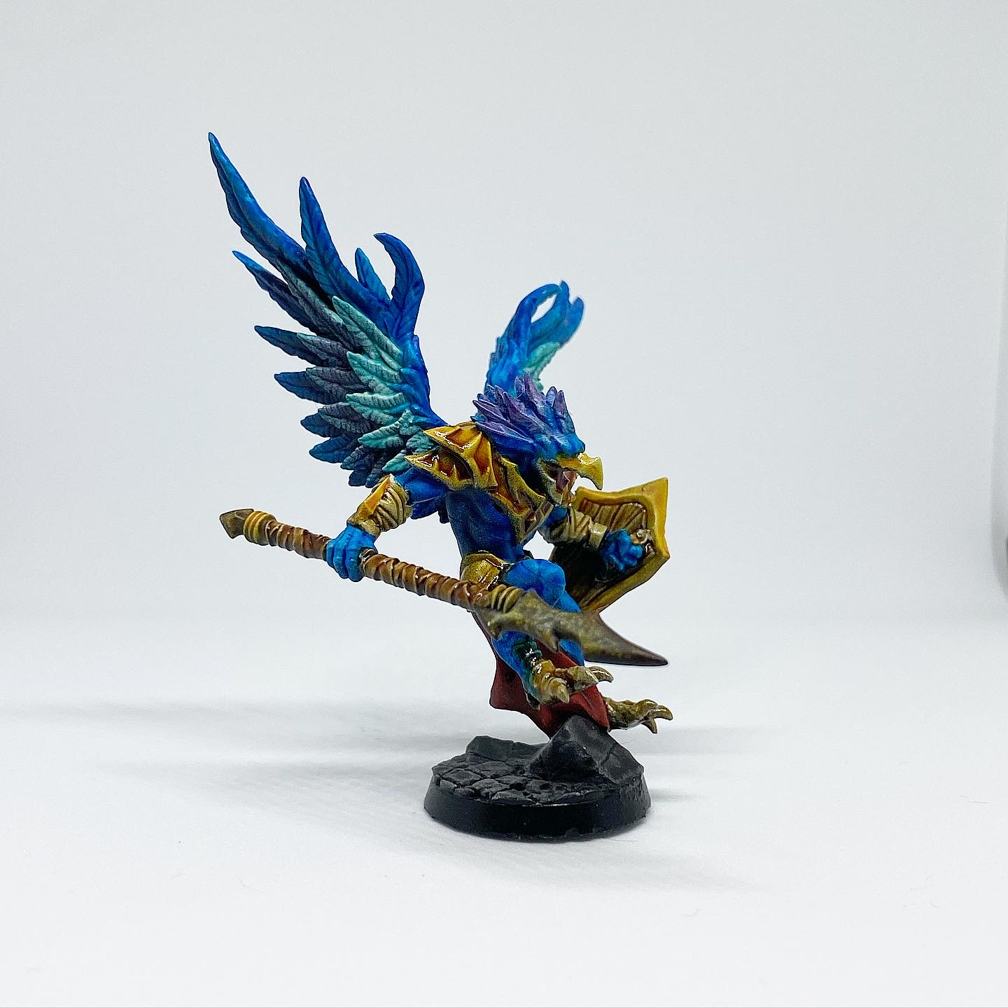 3D Printable Eye-Cult Gryphkin (Presupported) by Artisan Guild