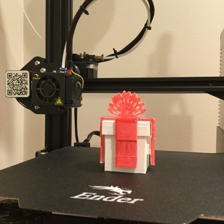 3D Printable Lockable Christmas Present Box Designed In Selfcad by Matt