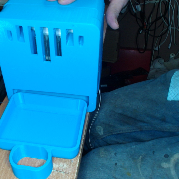 3D Printable Humidity Removal Unit by Billy Tail