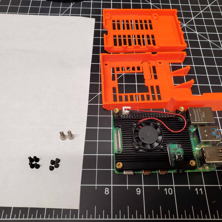 3D Printable Raspberry Pi4 case for Prusa MK3 - Remix by Nathan Ringham