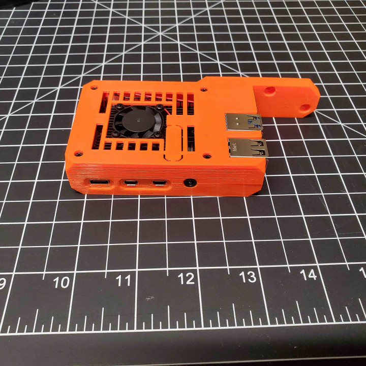 3D Printable Raspberry Pi4 case for Prusa MK3 - Remix by Nathan Ringham