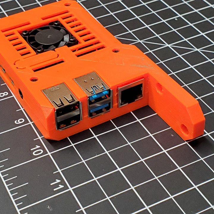 3D Printable Raspberry Pi4 case for Prusa MK3 - Remix by Nathan Ringham
