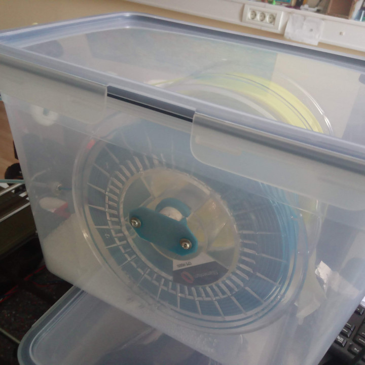 3D Printable Filament Dry Box by Gescha Verkloenken