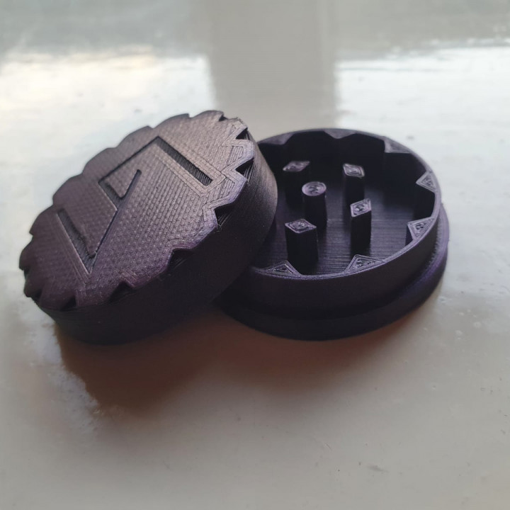 3D Printable Grinder by RedBug