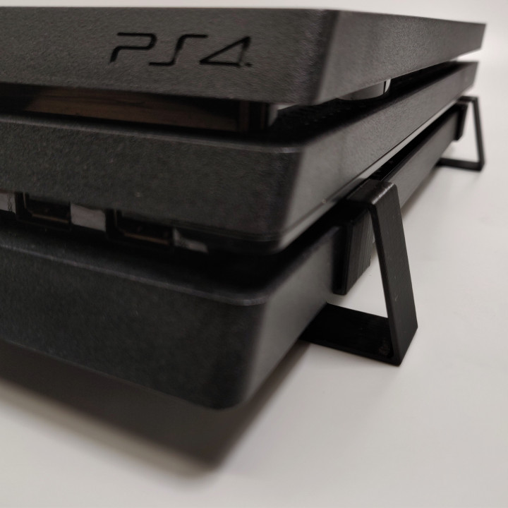 3D Printable PS4 Pro Stand by Mentum