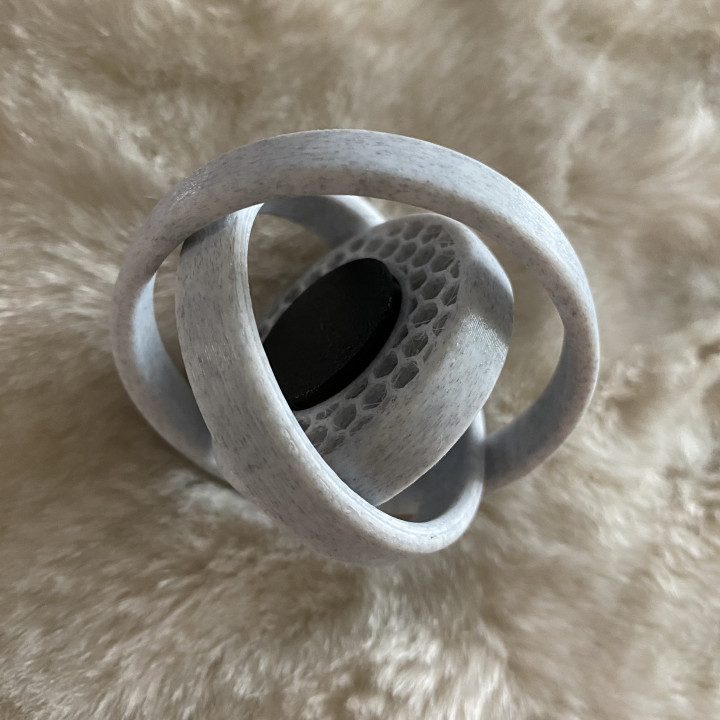 3D Printable Gyro Bearing Spinner by Brett Alexander Emery