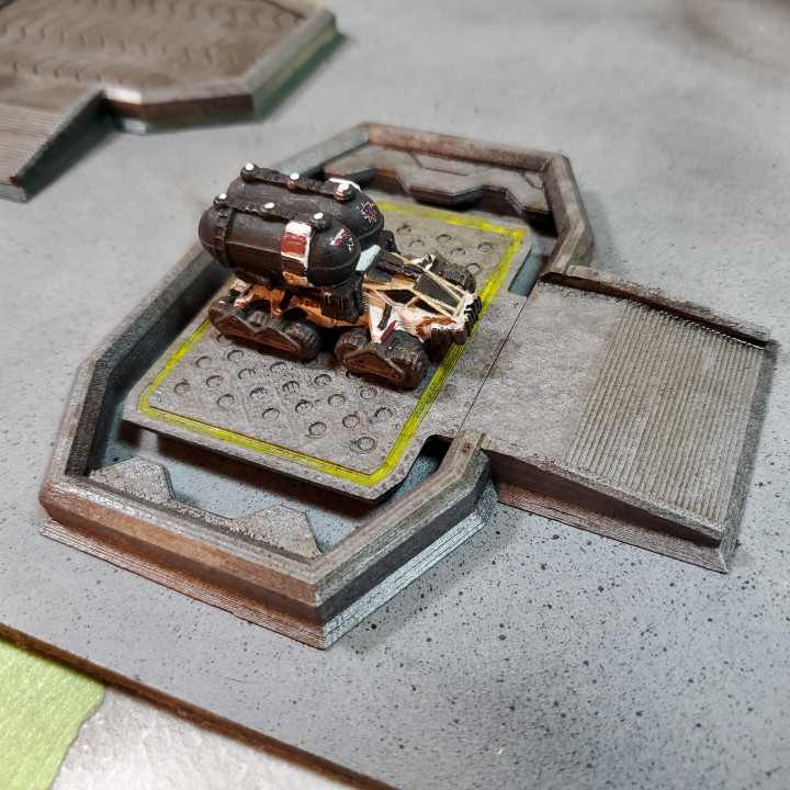 3D Printable Access Hatch by James Frojen