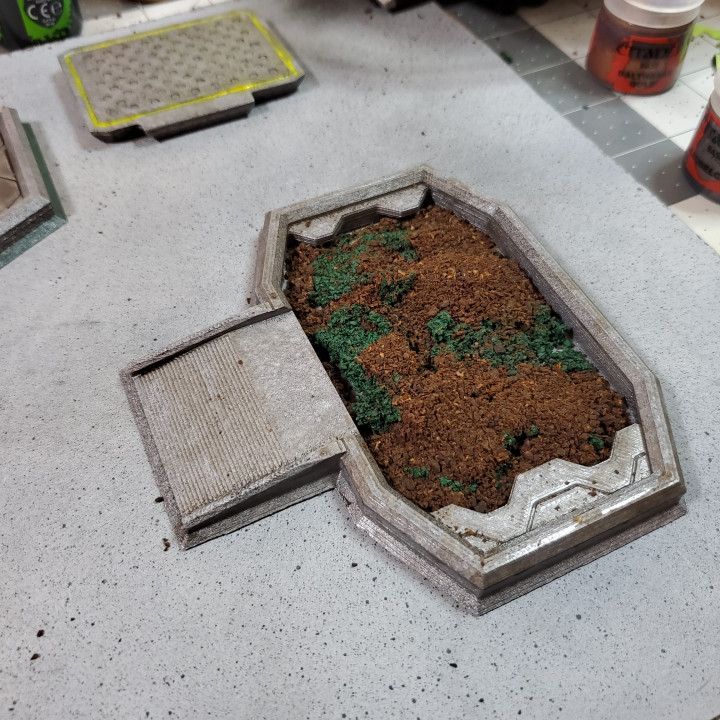 3D Printable Access Hatch by James Frojen