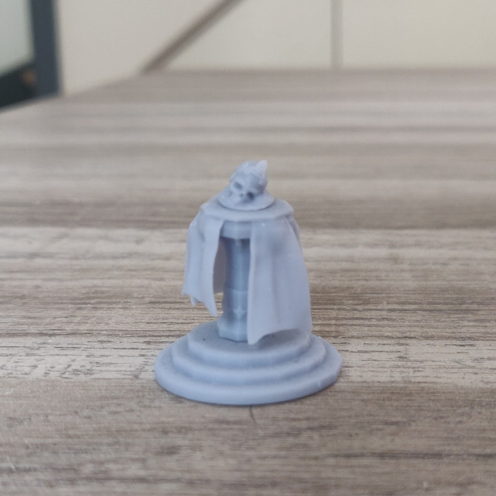 3D Printable Objective Token : Altar & King's Skull by Meian