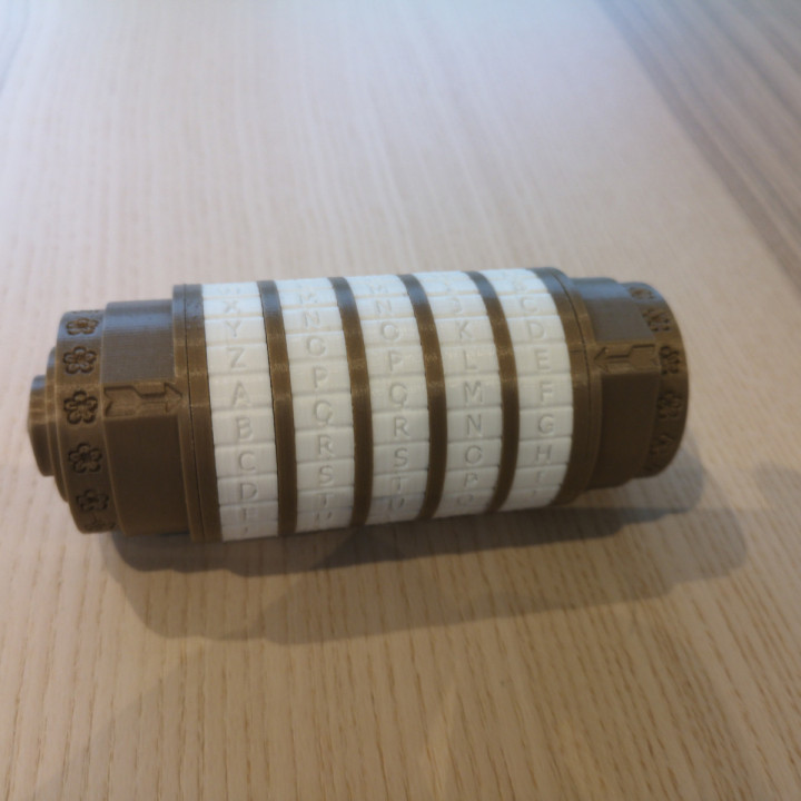 3D Printable Cryptex by Daniel Cavada Johansen
