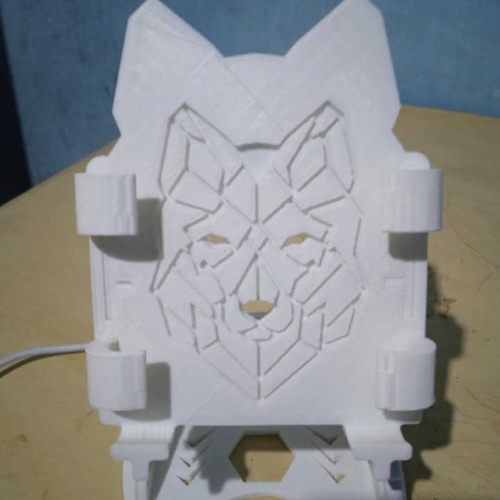 3D Printable Stand Cell Wolf by Digno Alfredo Talavera Rojas