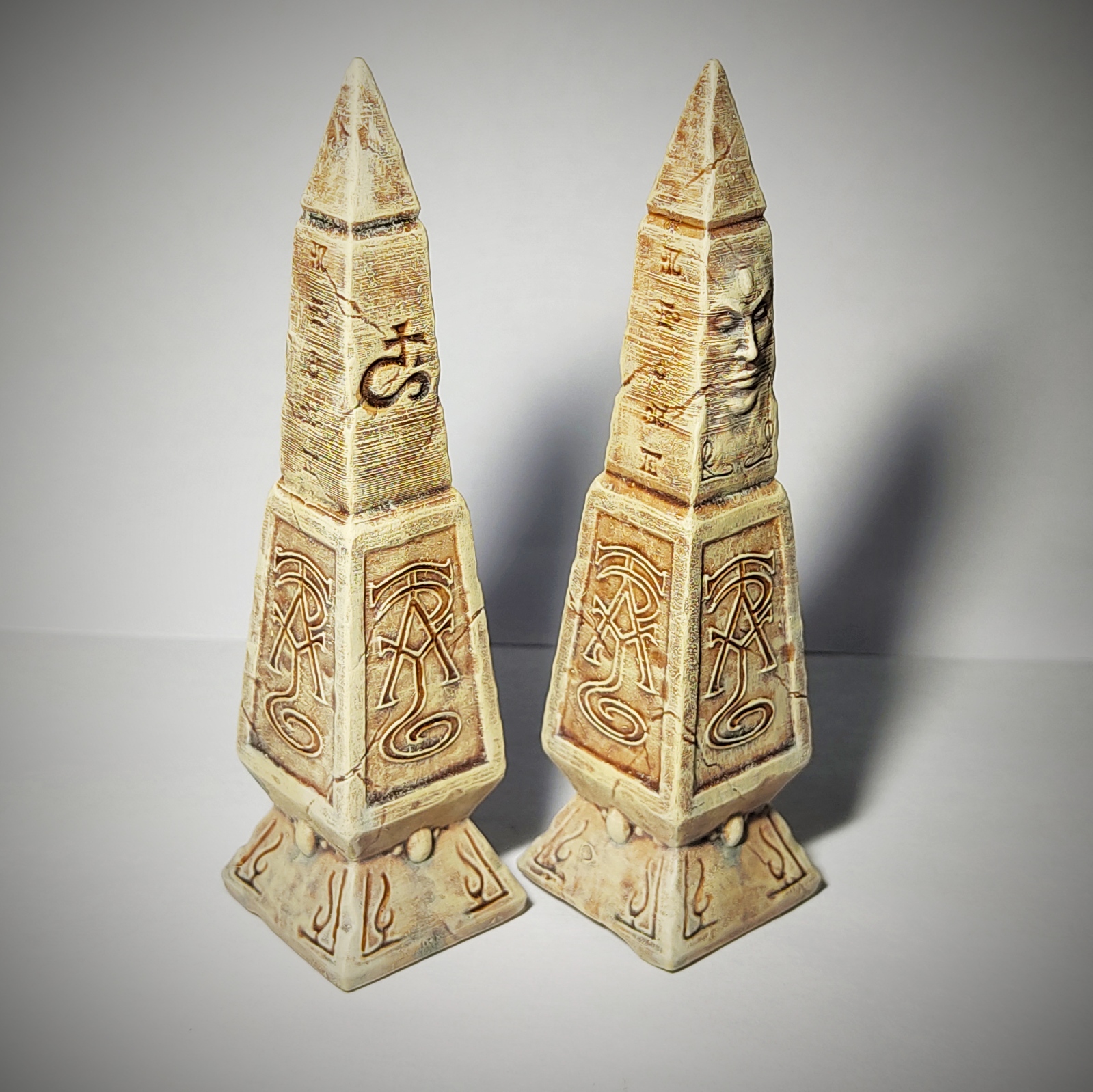 3D Printable High Elves Waystone by Makers Anvil