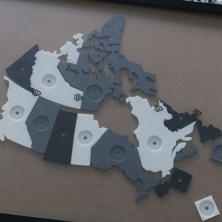 3D Printable Canadian Coin Map (Quarters) by Alexander Wright