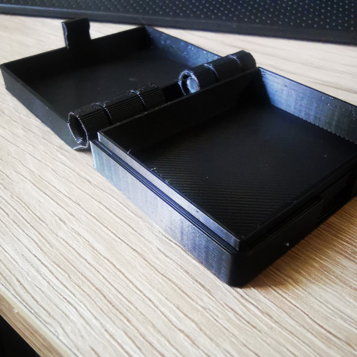 3D Printable Small Hinged Box (print in place) by Ian