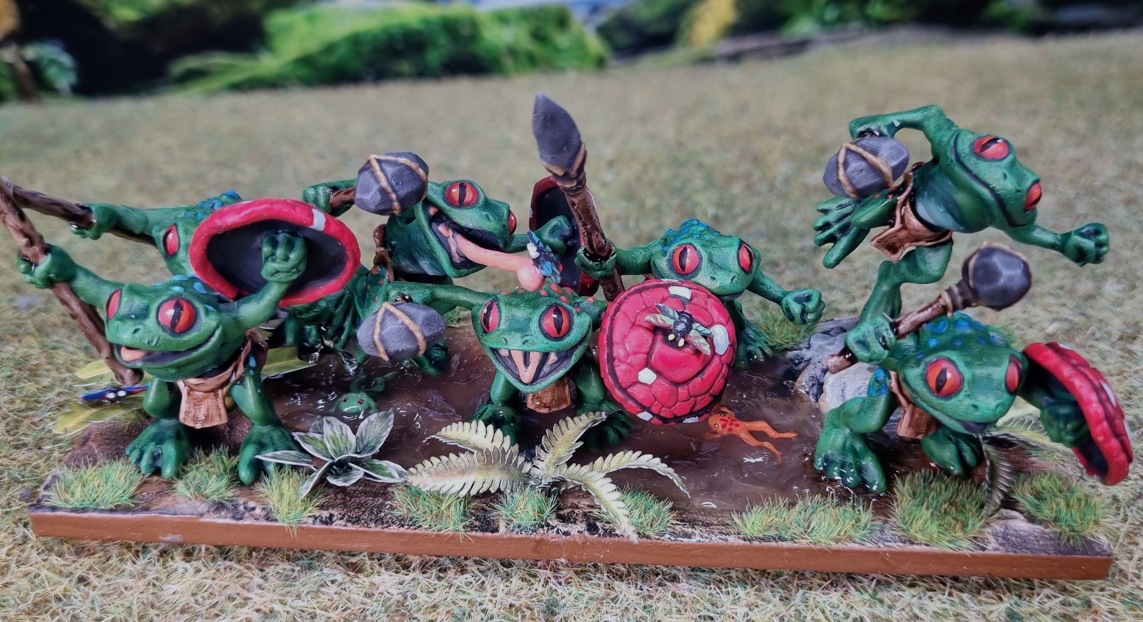 3D Printable Bullywug Warriors by Warp Miniatures