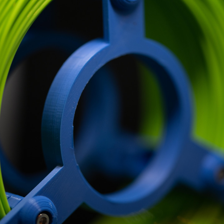 3D Printable Reusable adjustable spool for spoolless filament by Felix
