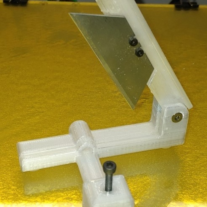 3D Printable Cantilever PTFE Tubing Cutter by Daniel Weith
