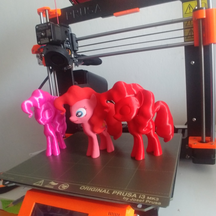 3D Printable My Little Pony Pinkie Pie by Petr Houška