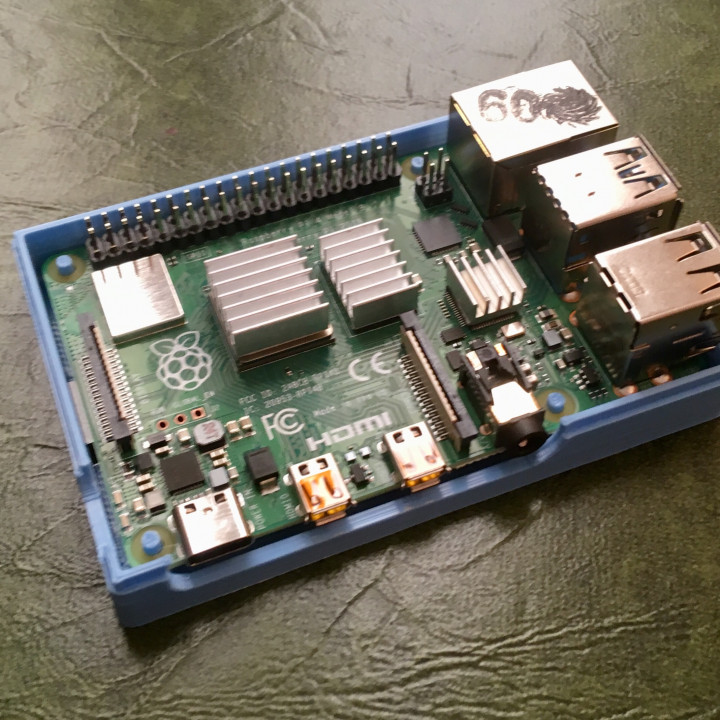3D Printable Raspberry Pi 4B Simple Case by bonan3d