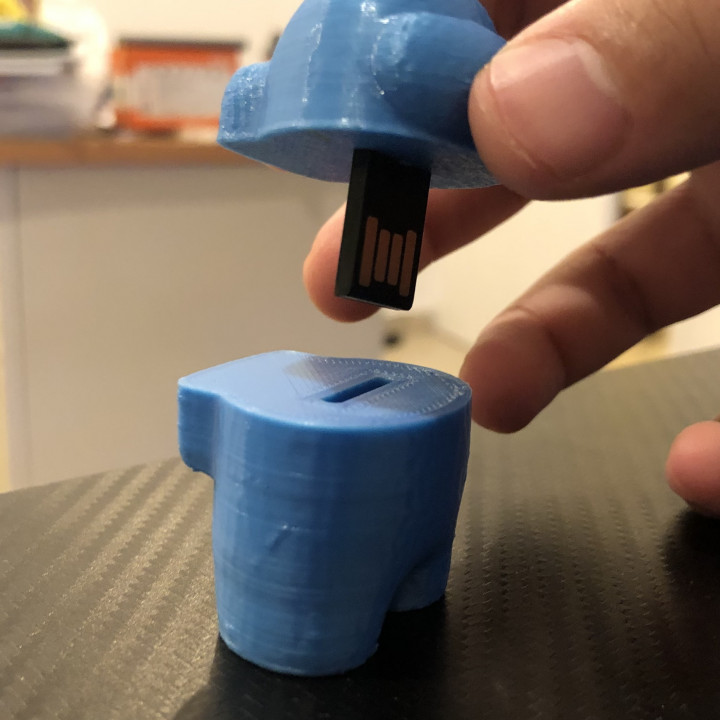 3D Printable among us USB holder by Q8 RC