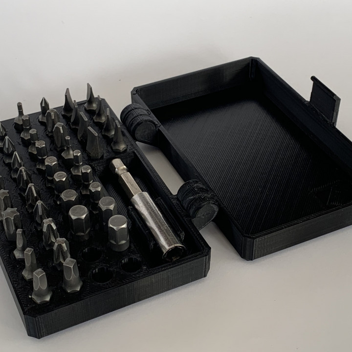 3D Printable Box for small screwdriver bits Print in Place by Luis Carreño