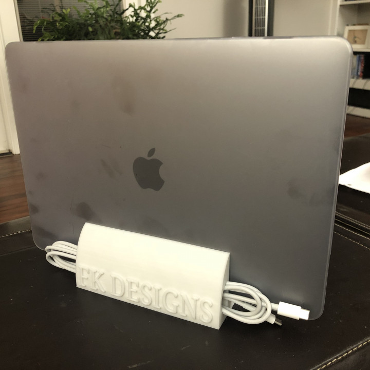 3D Printable MacBook Pro dock by Ferenc Karoly