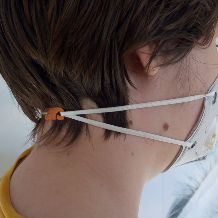 3D Printable Hook for Face Masks by Dan Markov