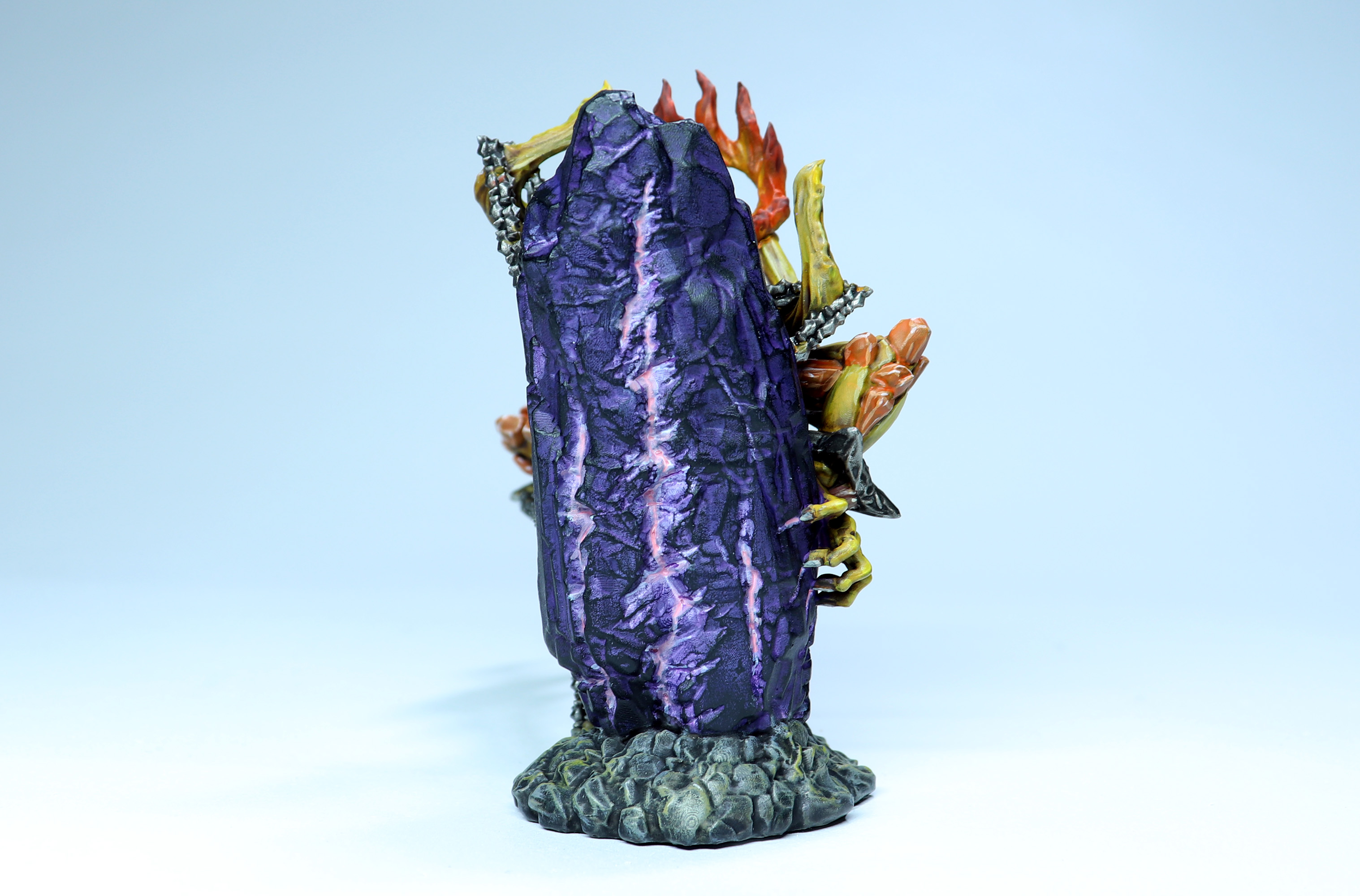 3D Printable The Chained God - Boss Monster - 150 mm - PRESUPPORTED ...
