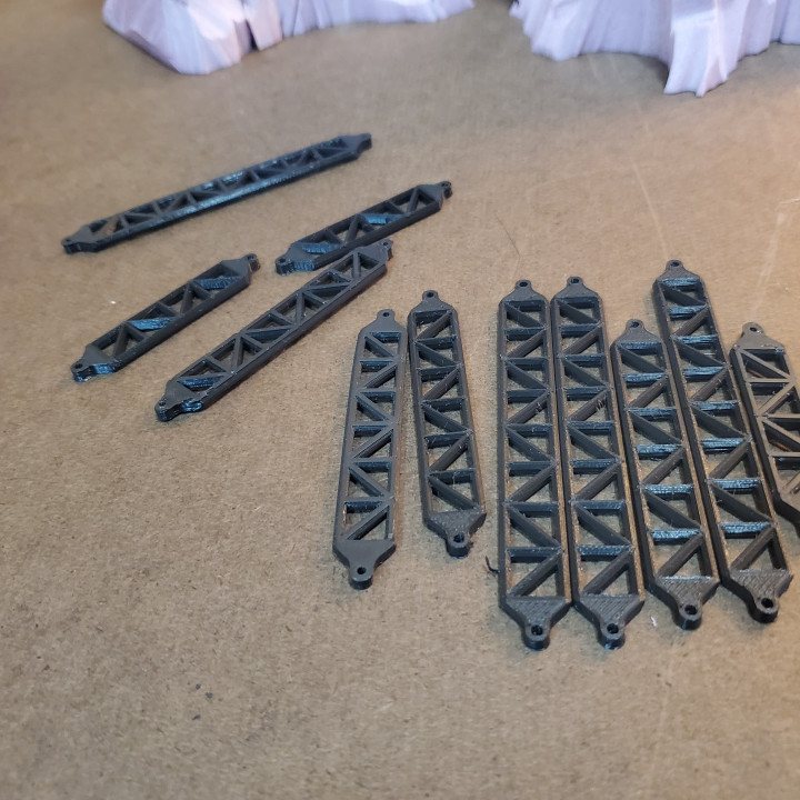 3D Printable Erector struts by James Frojen