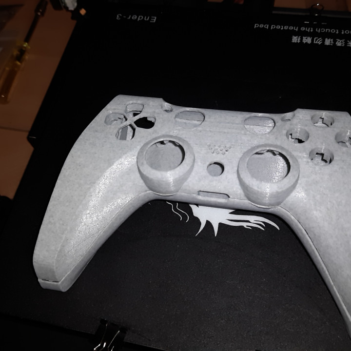 3D Printable PS4 controller shell by Aleksej