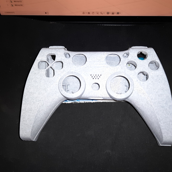 3D Printable PS4 controller shell by Aleksej