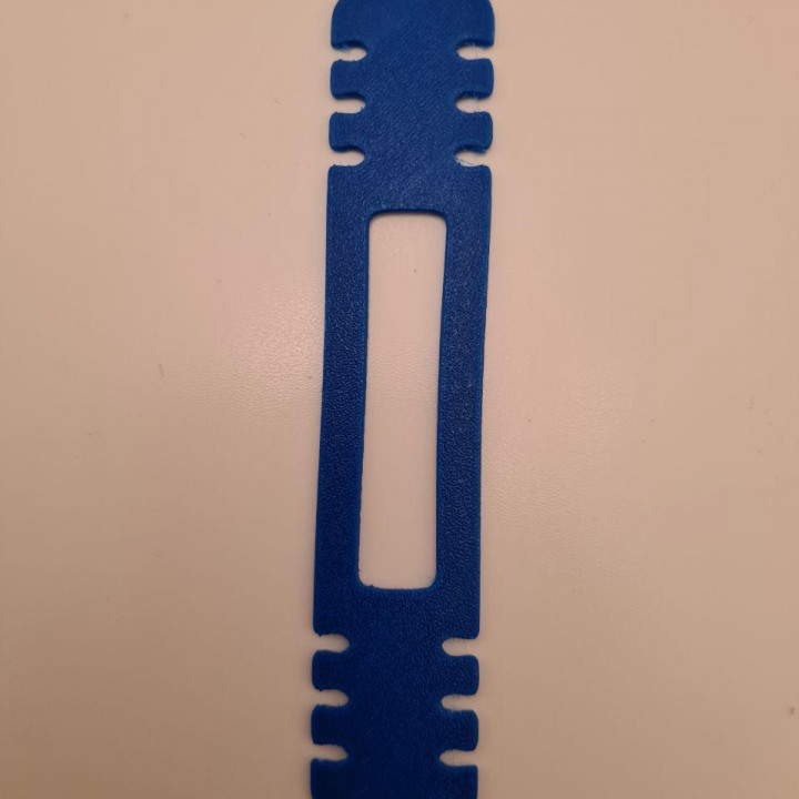 3D Printable Mask Holder by JeanneDark