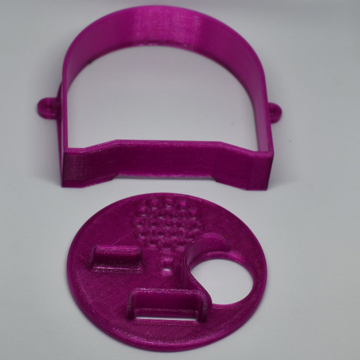 3D Printable Bee Hive Entrance Gate by Phil