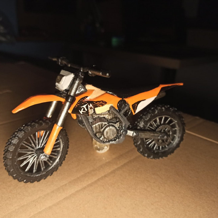 3D Printable KTM Dirt Bike/ Motocross/ enduro by 3dDaveJ