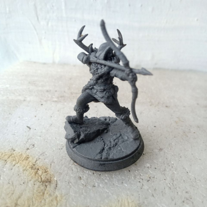 3D Printable HUMAN TRAPPER by PAPSIKELS MINIATURES