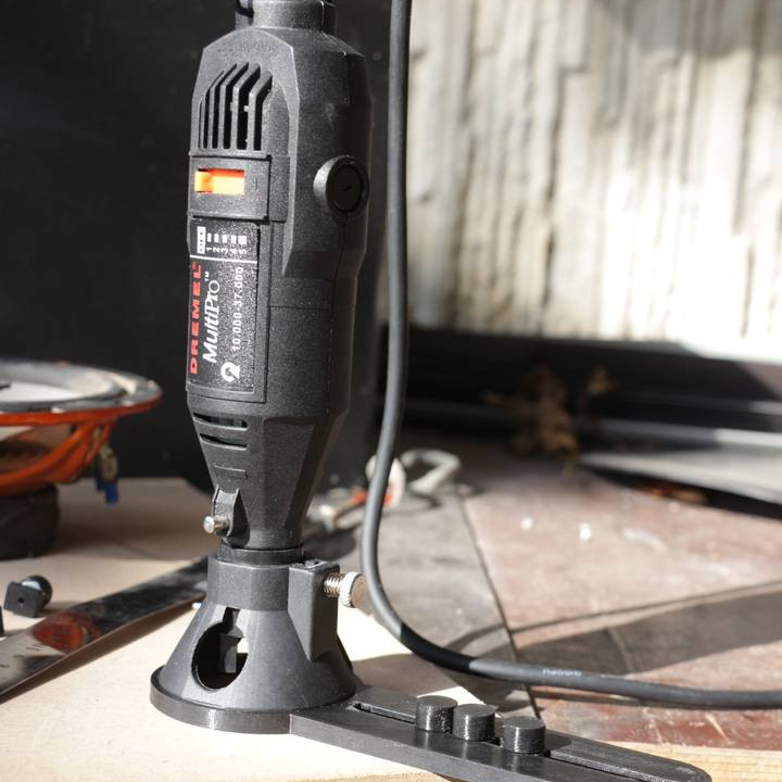 3D Printable Circle cutter adapter for Dremel/Proxxon router/grinder by ...