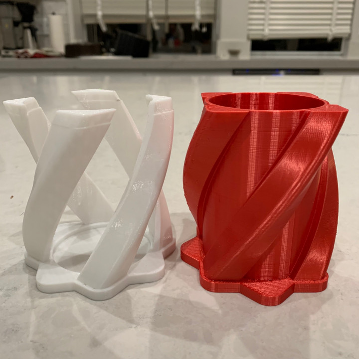 3D Printable Twisted Box by Sabrina Russell