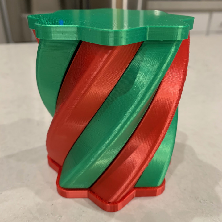 3D Printable Twisted Box by Sabrina Russell