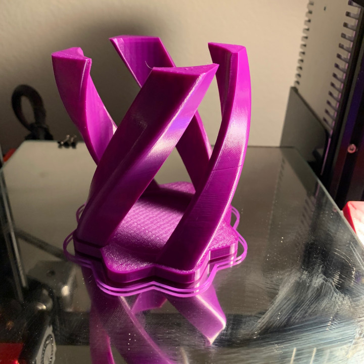 3D Printable Twisted Box by Sabrina Russell